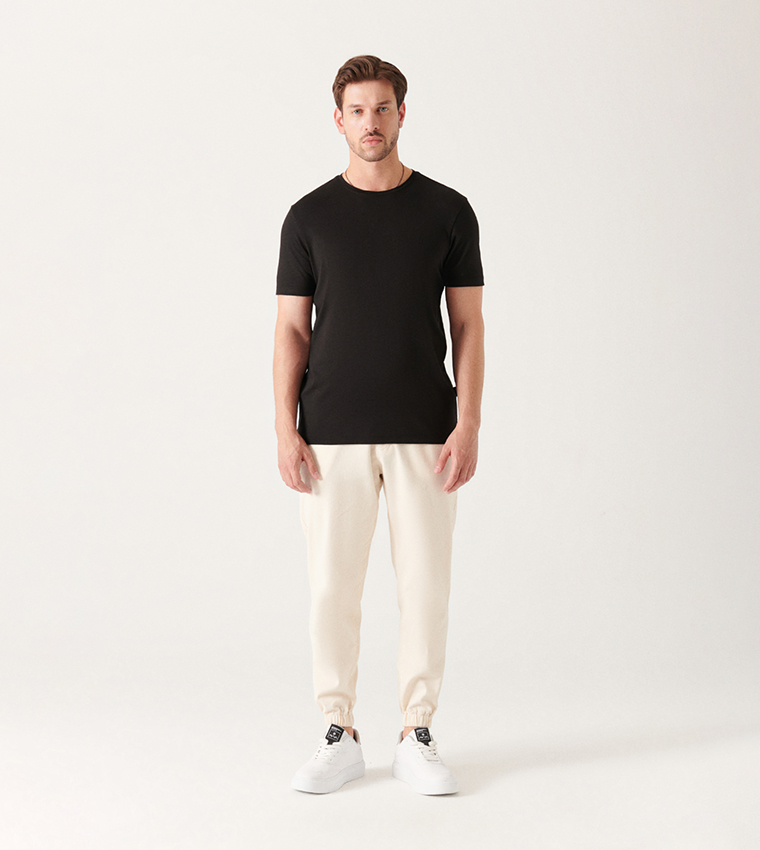 Buy Avva Solid Short Sleeves T Shirt In Black | 6thStreet Kuwait