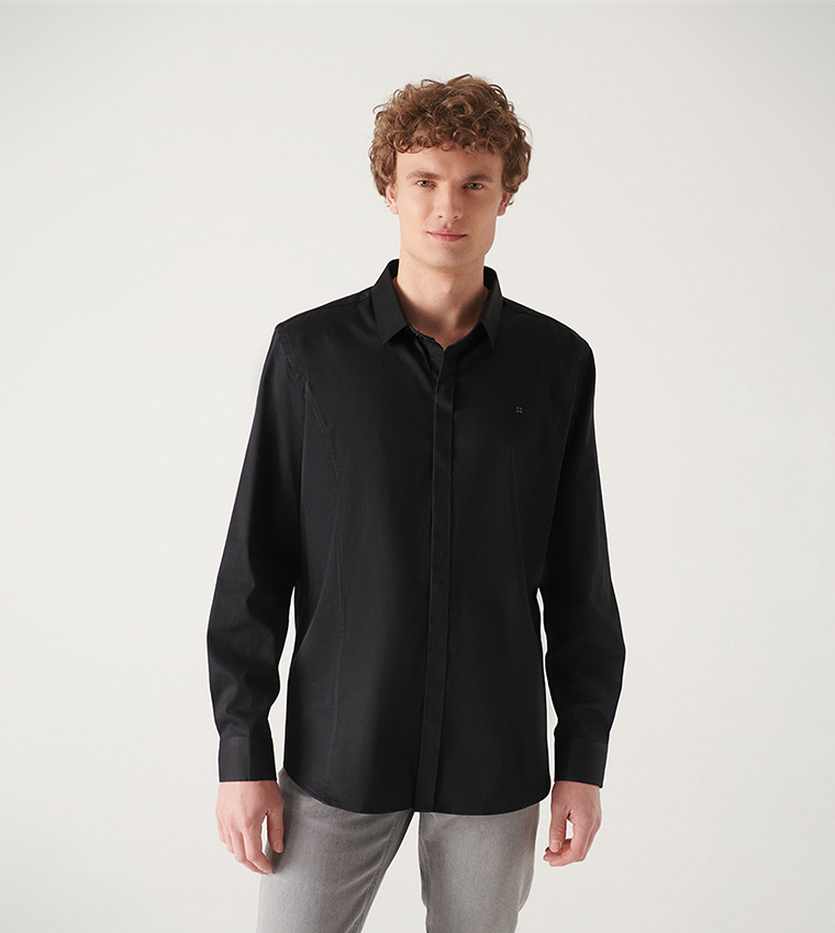 Buy Avva Logo Detail Long Sleeves Shirt In Black | 6thStreet Kuwait