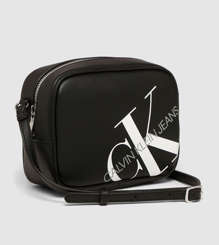 Buy Calvin Klein Camera Bag Black In Black | 6thStreet Saudi Arabia