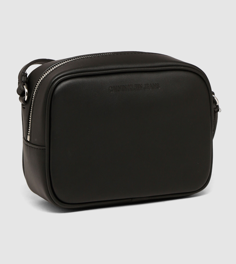 Buy Calvin Klein Camera Bag Black In Black | 6thStreet Saudi Arabia