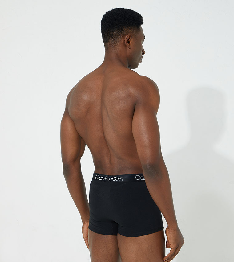 Buy Calvin Klein Pack Of 3 Trunks In Black | 6thStreet Qatar