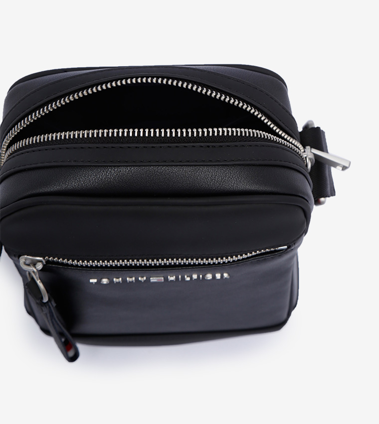 Buy Tommy Hilfiger Metro Small Reporter Bag Black In Black | 6thStreet Oman