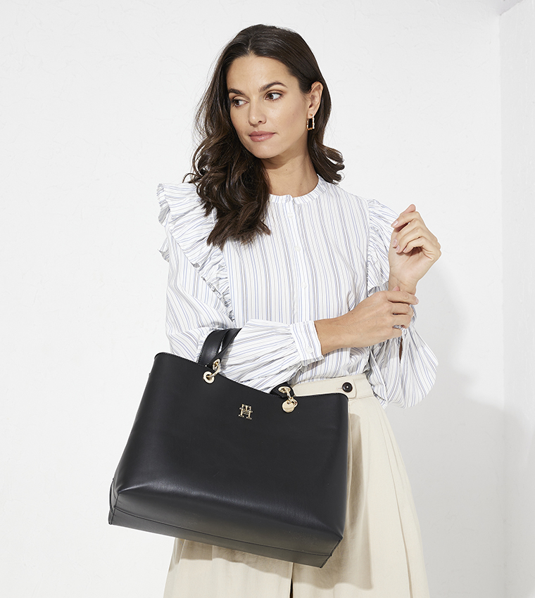 Buy Tommy Hilfiger Chic Monogram Tote Bag In Black | 6thStreet Saudi Arabia