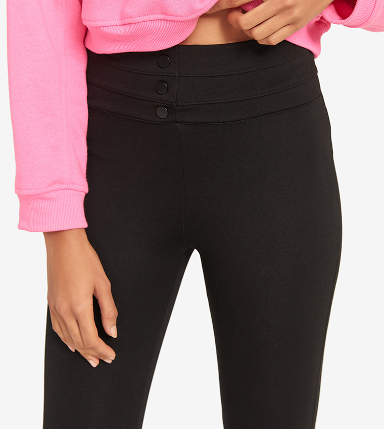 Buy Ardene 3 Shanks Heavy Pdr Leggings Black In Black | 6thStreet Kuwait