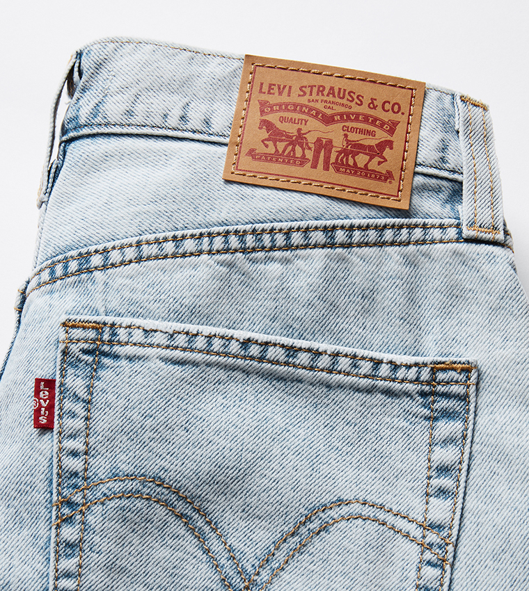 Buy Levi S 94 Baggy Wide Leg Jeans In Indigo 6thstreet Qatar