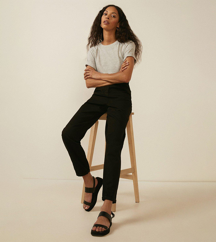 Buy Oasis Rachel Stevens Mom Fit Jeans In Black | 6thStreet Kuwait