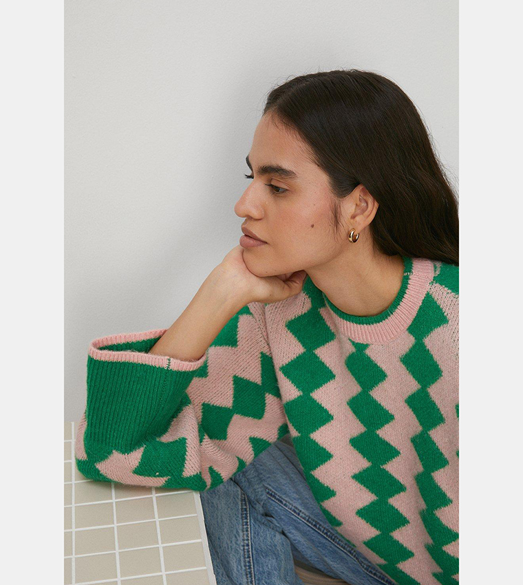 Buy Oasis Cosy Vertical Zig Zag Knit Sweater In Pink | 6thStreet Qatar