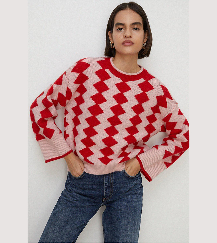 Buy Oasis Cosy Vertical Zig Zag Knit Sweater In Red | 6thStreet Qatar