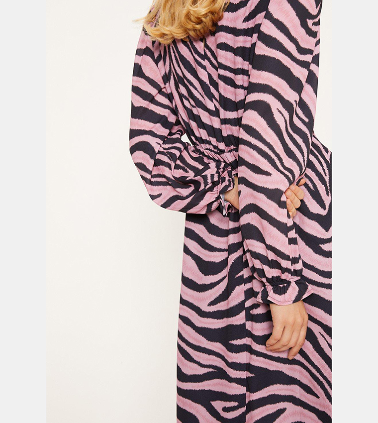 Buy Oasis Pink Zebra Midi Tea Dress In Multiple Colors | 6thStreet Bahrain