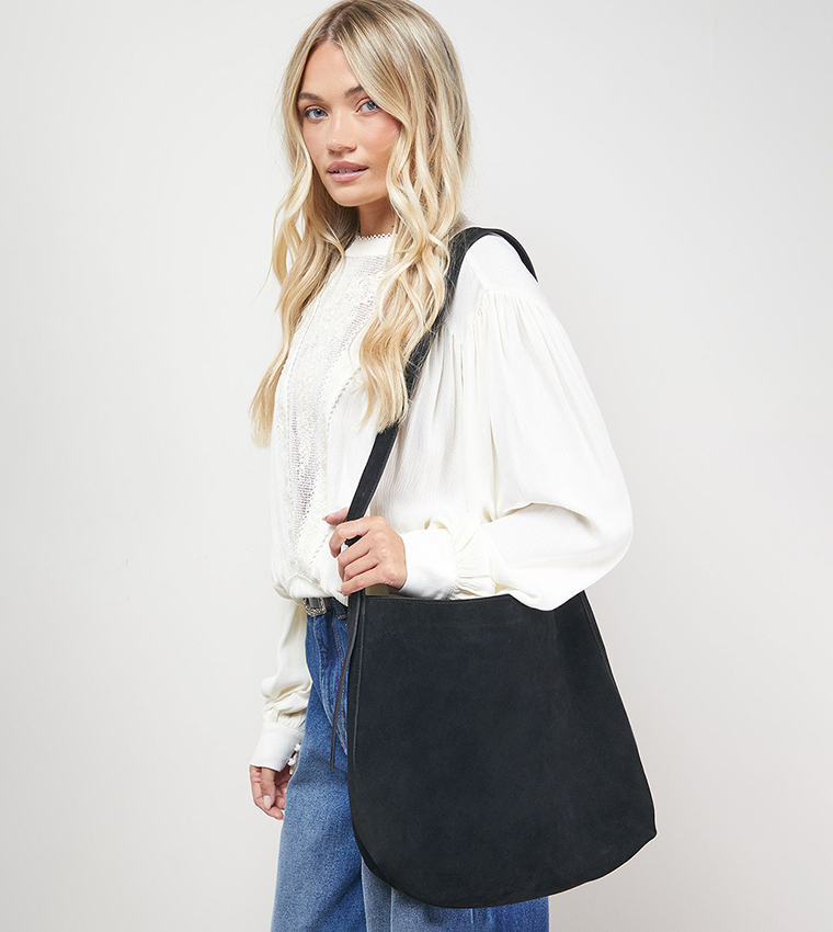 Buy Oasis Carlie Suede Slouch Tote Bag In Black | 6thStreet Saudi Arabia