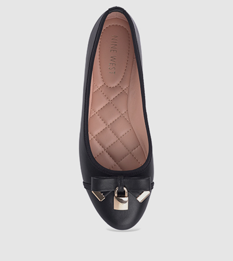 Buy Nine West Belock Solid Bow Ballerinas In Black | 6thStreet Qatar