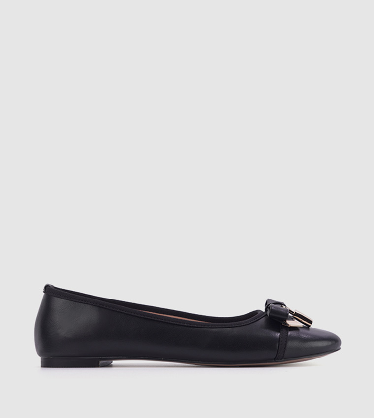 Buy Nine West Belock Solid Bow Ballerinas In Black | 6thStreet Qatar