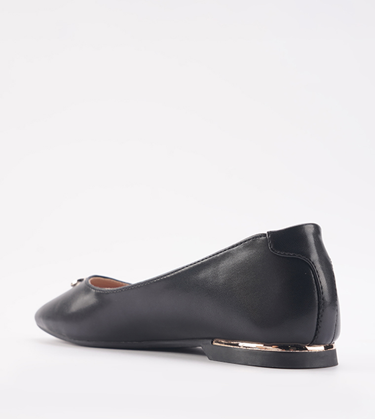 Buy Nine West BENETTE Metal Detail Ballerinas In Black | 6thstreet UAE