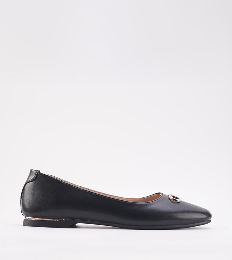 Buy Nine West BENETTE Metal Detail Ballerinas In Black | 6thstreet UAE
