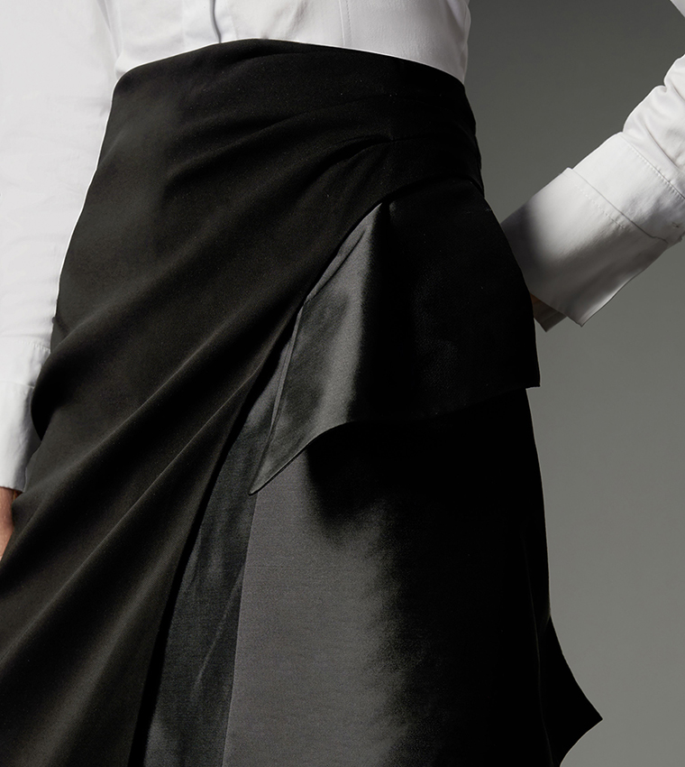 Buy Karen Millen Bow Detail Crepe Wrap Over Skirt In Black | 6thStreet UAE