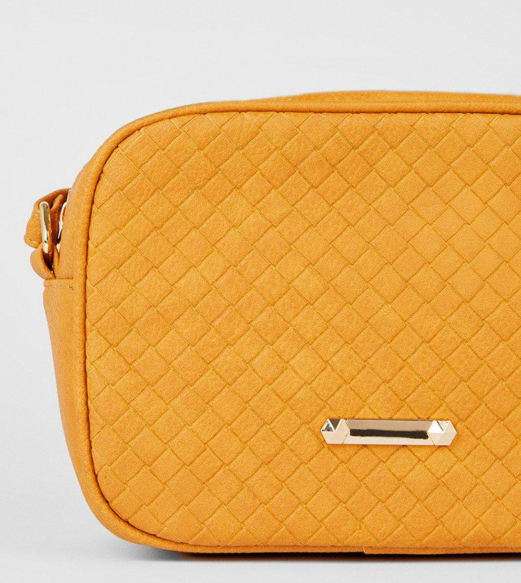 Buy Dorothy Perkins Daisy Woven Crossbody Bag In Brown | 6thStreet ...