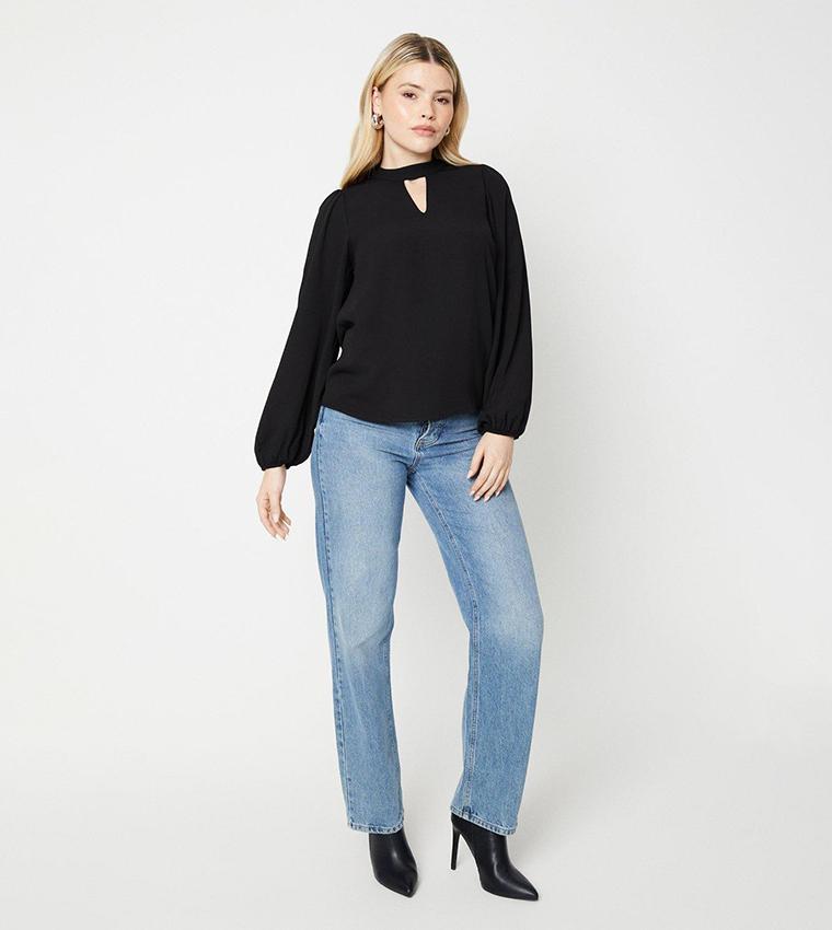 Buy Dorothy Perkins Solid Keyhole Top In Black | 6thStreet Saudi Arabia