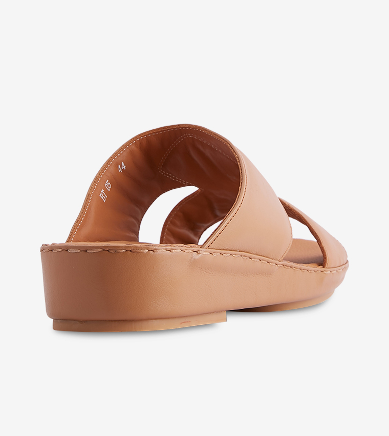 Buy Berastogi @ CCC Stitch Details Round Toe Traditional Sandals Tan In ...