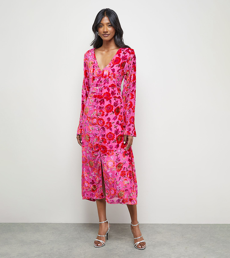 Buy Oasis Devore Plunge Neck Waisted Midi Dress In Pink | 6thStreet ...