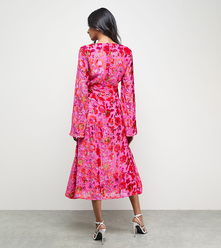 Buy Oasis Devore Plunge Neck Waisted Midi Dress In Pink | 6thStreet ...