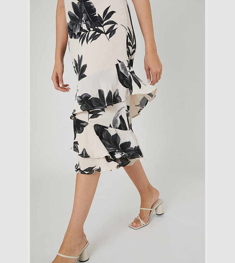 Buy Wallis Palm Ruffle Sleeves Tiered Midaxi Dress In Blush | 6thStreet ...