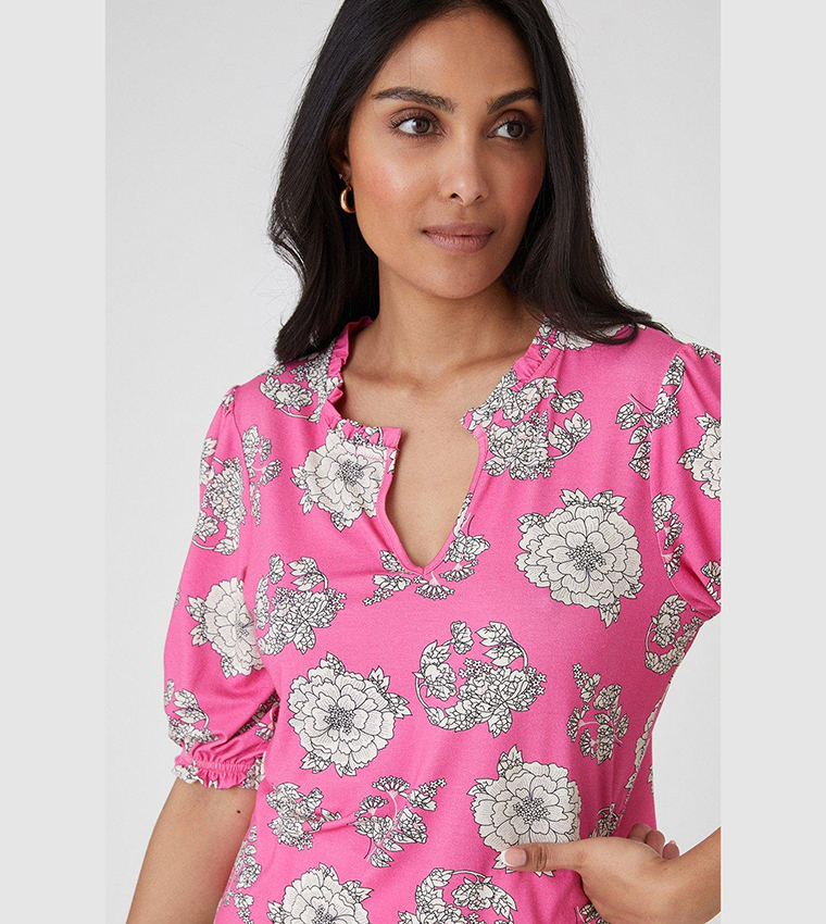 Buy Wallis Pink Floral Print Shirred Cuff Top In Pink | 6thStreet Saudi ...