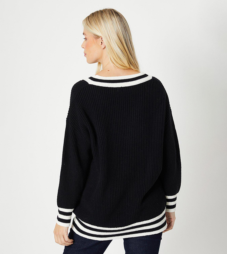 Buy Wallis Petite Tipped Detail V Neck Jumper In Black | 6thStreet Bahrain Buy Wallis Petite Tipped Detail V Neck Jumper In Black | 6thStreet Bahrain
