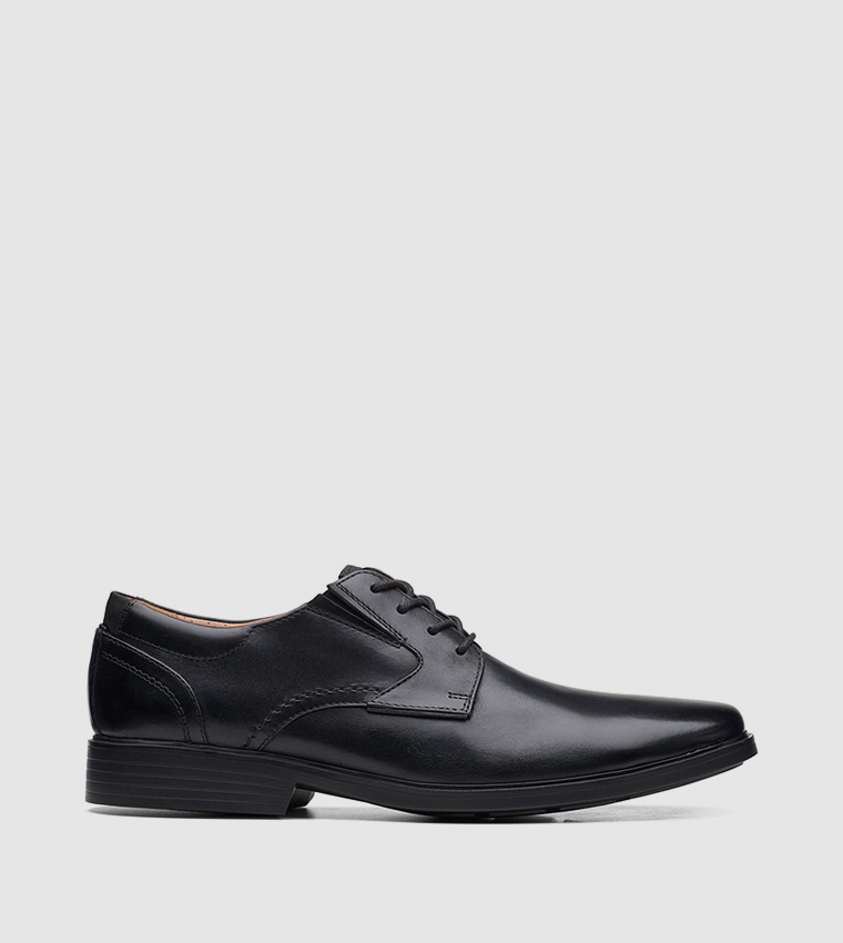 Buy Clarks Lite Low Derby Shoes In Black | 6thStreet Qatar