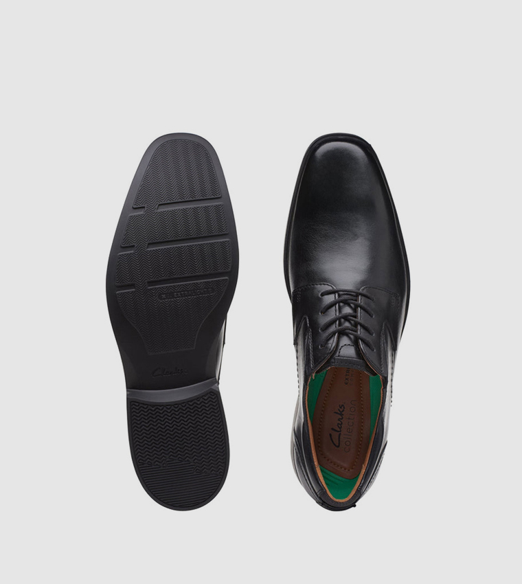 Buy Clarks Lite Low Derby Shoes In Black | 6thStreet Qatar