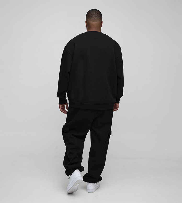 Buy BoohooMAN Plus & Tall Relaxed Fit Basic Cargo Joggers In Black ...