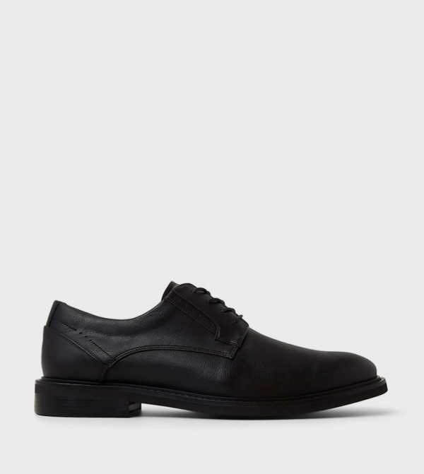 Buy Call It Spring FELSON Lace Up Formal Shoes In Black | 6thstreet Oman