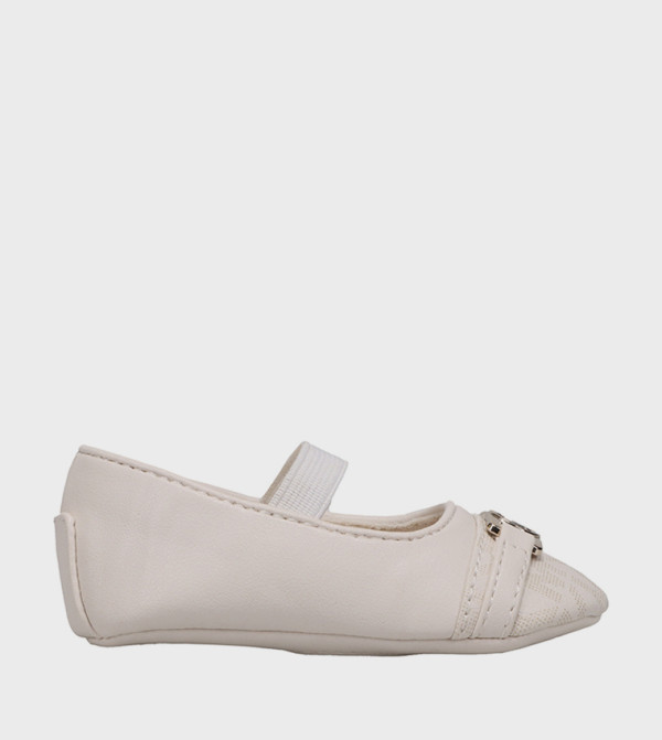 Buy Michael Kors BABY NYOMI Logo Detail Ballerinas In Beige | 6thstreet ...