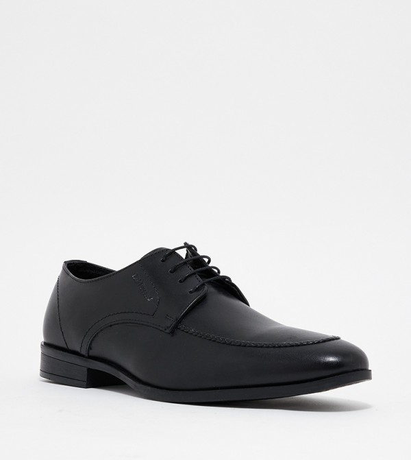 Buy Hush Puppies Pointed Toe Formal Derby Shoes In Black | 6thStreet Kuwait