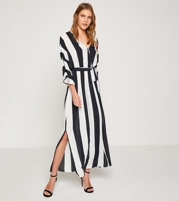 Buy Koton Color Block Kimono Beach Wear In Black | 6thStreet Saudi Arabia