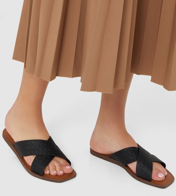 Buy Call It Spring Open Toe Flat Sandals Black In Black | 6thStreet UAE