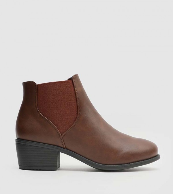 Buy Ardene Faux Leather Chelsea Boots In Brown | 6thStreet Qatar