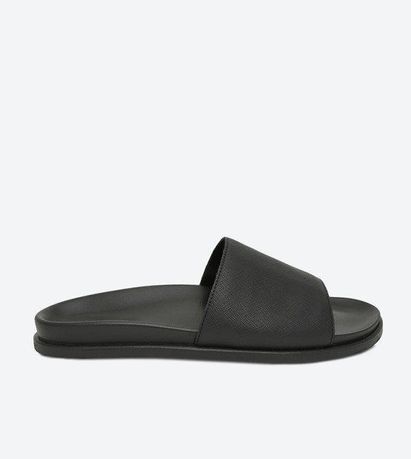 Buy Aldo Charleson Slides Black In Black | 6thstreet Qatar