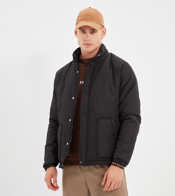 Buy Trendyol Quilted Snap Closure Puffer Jacket In Black | 6thStreet Kuwait