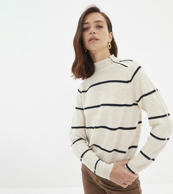 Buy Trendyol Basic Casual Sweater In Beige | 6thStreet Saudi Arabia
