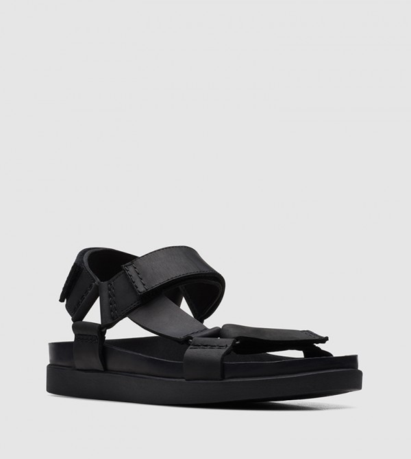 Buy Clarks Sunder Range Casual Sandals In Black | 6thStreet Qatar