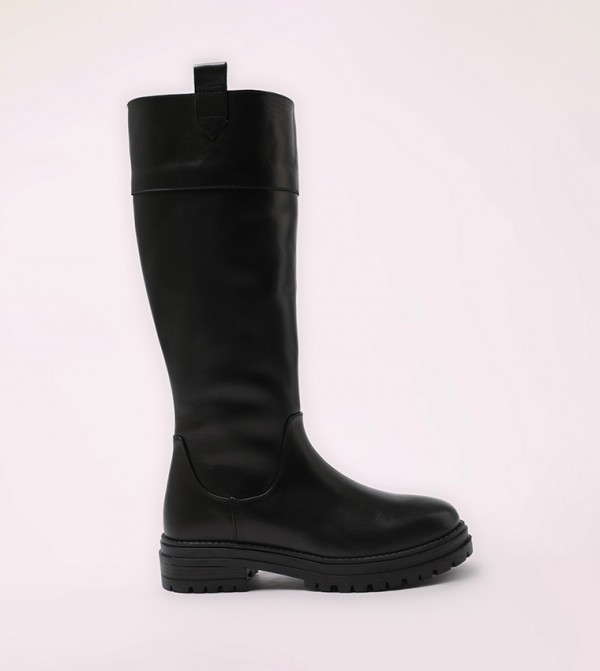 Buy Trendyol Genuine Leather Boots In Black | 6thStreet Kuwait