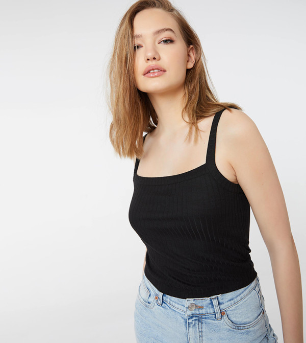 Buy Ardene Solid Crop Tank Top In Black | 6thStreet UAE