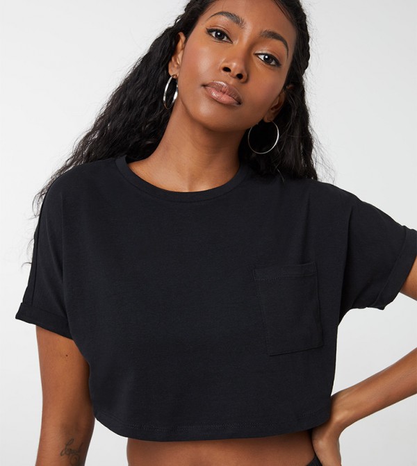 Buy Ardene Basic Boxy Dolman T Shirt In Black | 6thStreet UAE