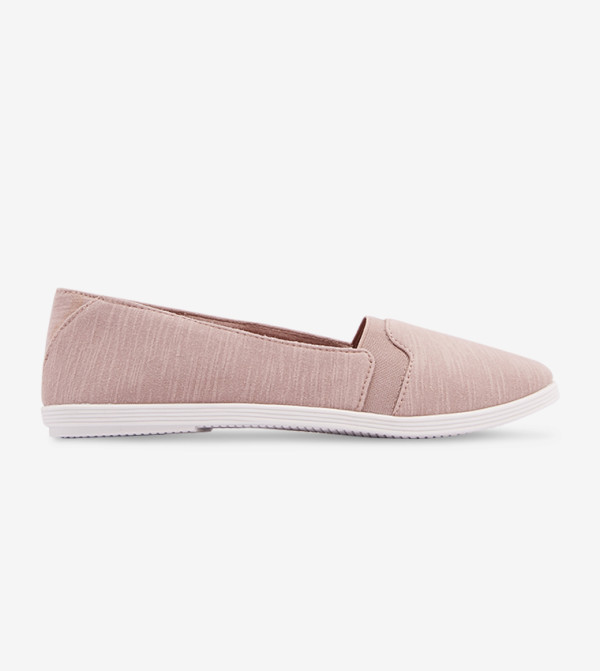 Buy Call It Spring Halvana Round Toe Ballerina Pink In Pink | 6thStreet UAE