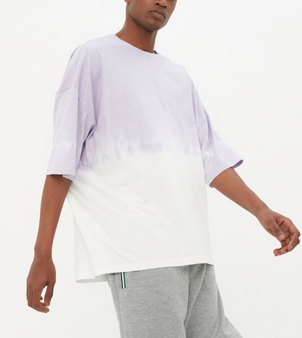 Buy Trendyol Dual Tone Oversized T Shirt In Purple | 6thStreet Qatar