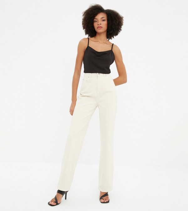 Buy Trendyol High Waist 90's Wide Leg Jeans In White | 6thStreet Qatar