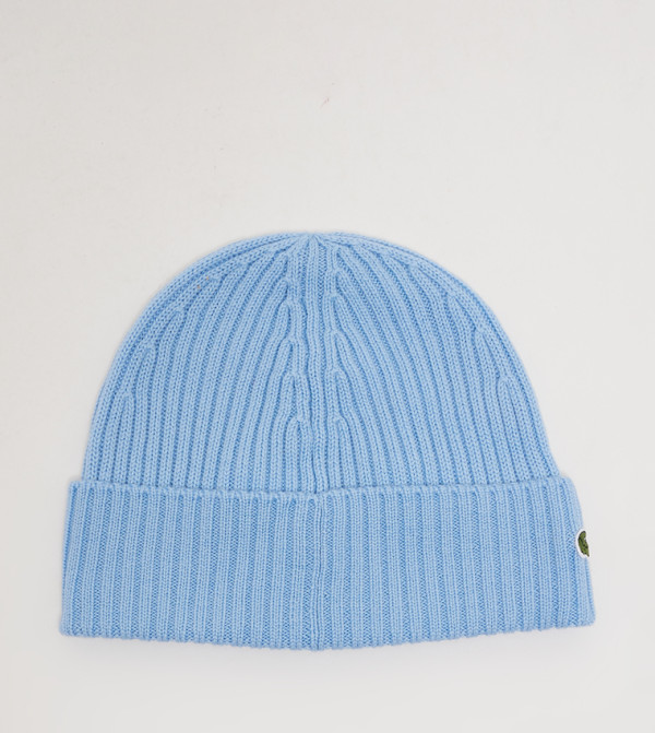 Buy Lacoste Ribbed Knitted Beanie In Blue | 6thStreet Saudi Arabia