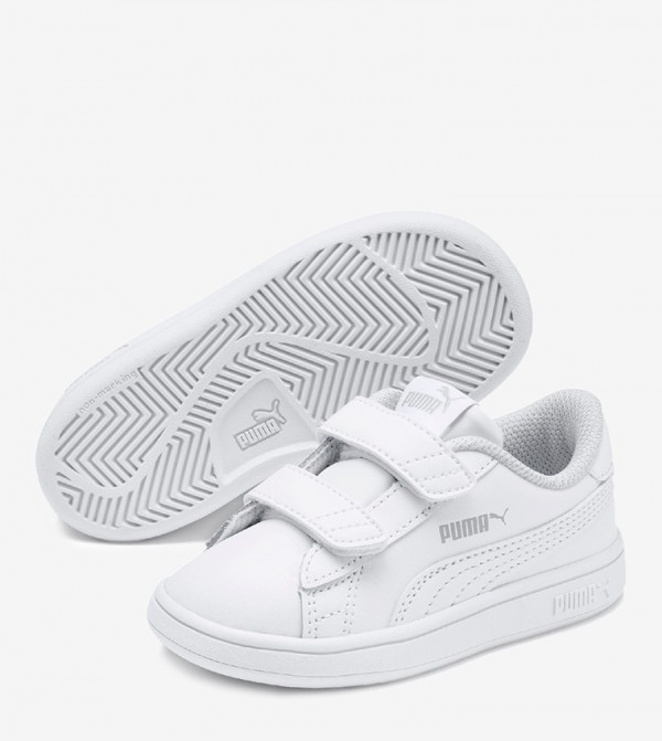 Buy Puma Solid Velcro Closure Sneakers Black In White | 6thStreet Oman