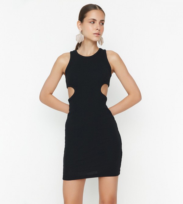 Buy Trendyol Cut Out Mini Bodycon Dress In Black | 6thStreet Qatar