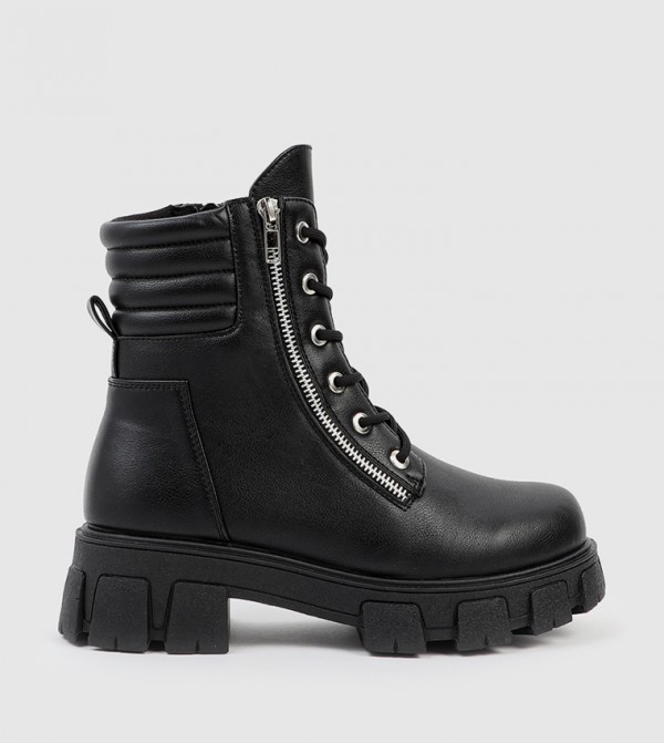 Buy Ardene Zip Detail Chunky Ankle Boots In Black | 6thStreet UAE